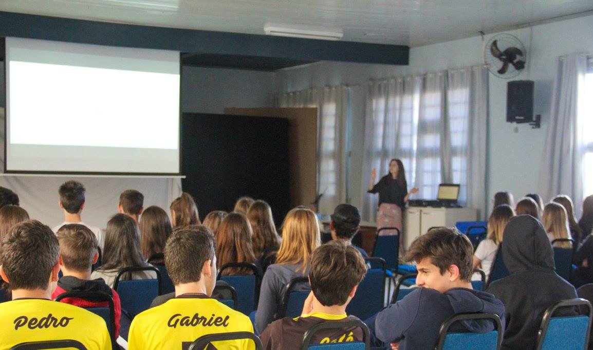 Conversa no Colégio La Salle – Teresa Lodi